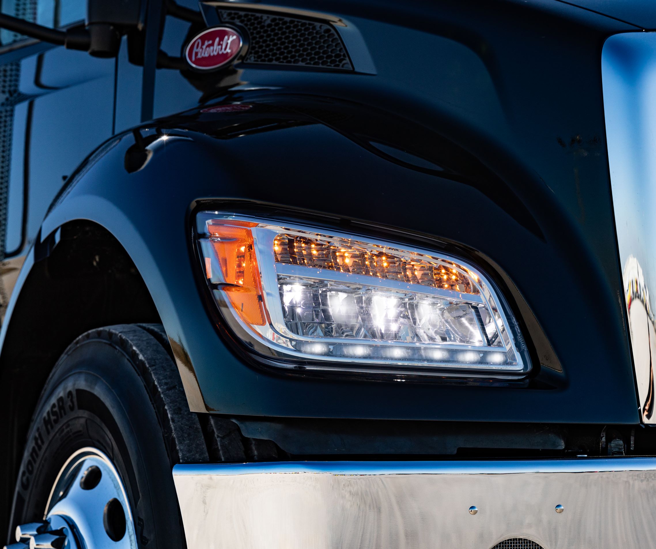 Peterbilt Model 537 | Peterbilt