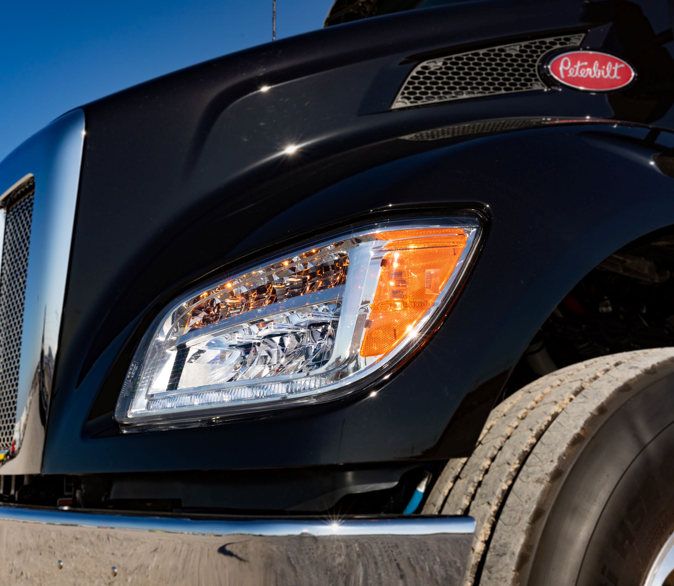 Peterbilt Model 537 | Peterbilt